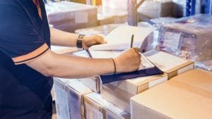 Best Guide to Customs Clearance UAE Fees for 2026